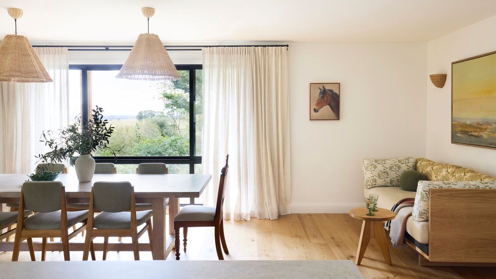 Luxury Holiday Home Accommodation Australia | Contemporary Hotels