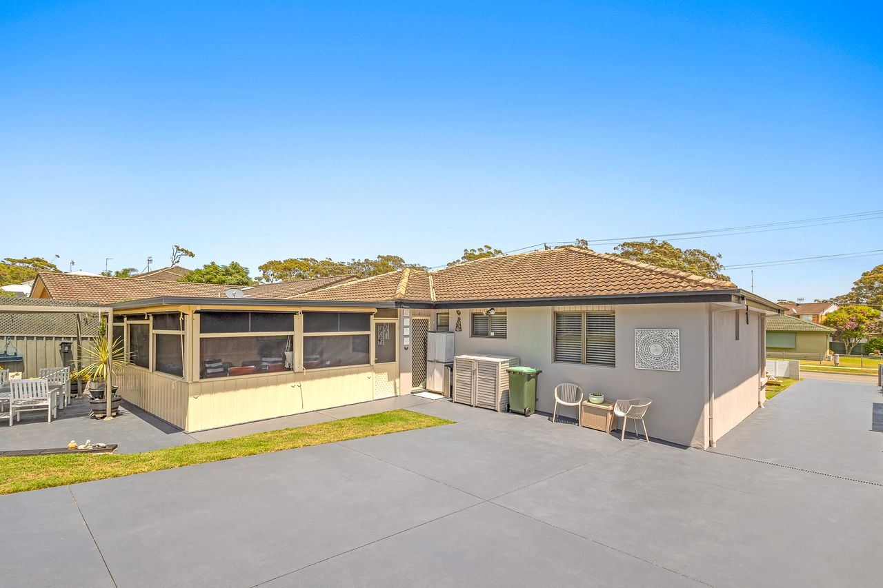 Holiday House - Shoal Bay | Joy on Shoal Shores