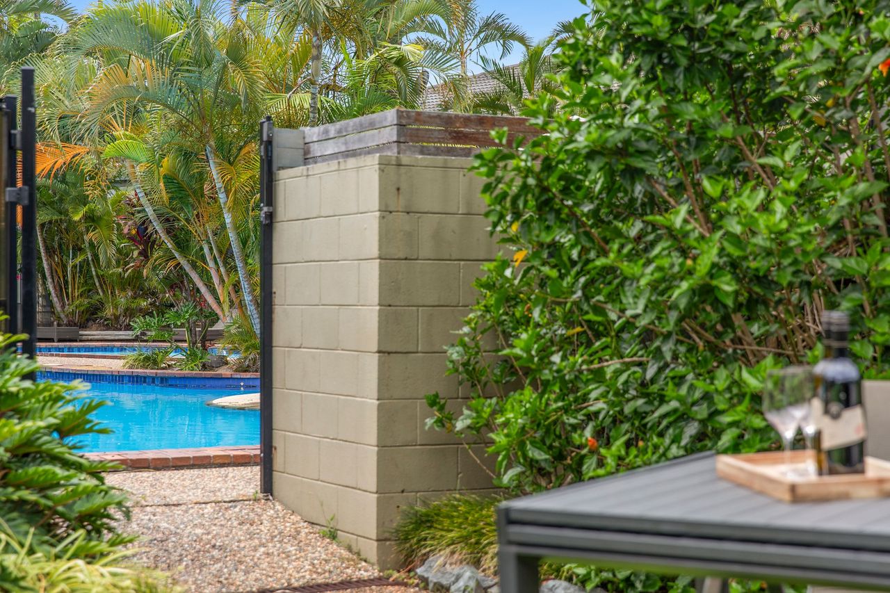 Holiday Villa - Sapphire Beach | Poolside Villa