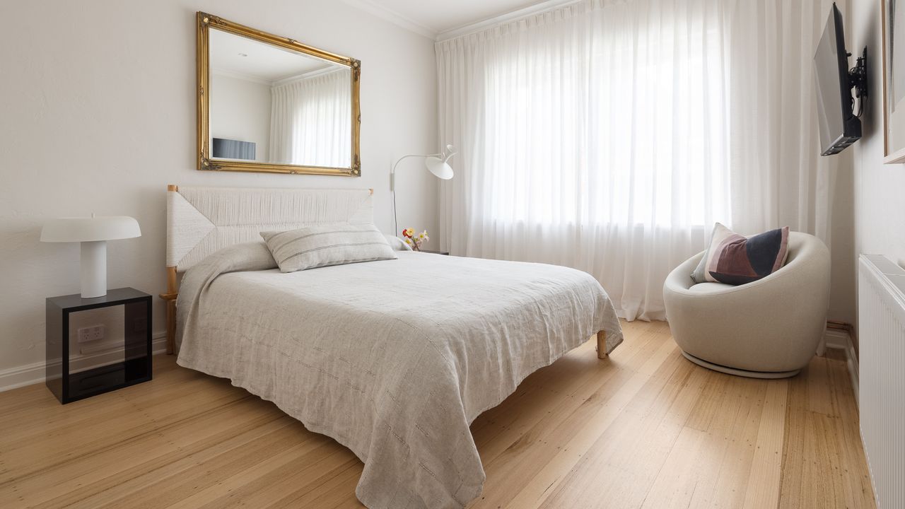 Parkside Escape in Middle Park in Middle Park | Property Mums