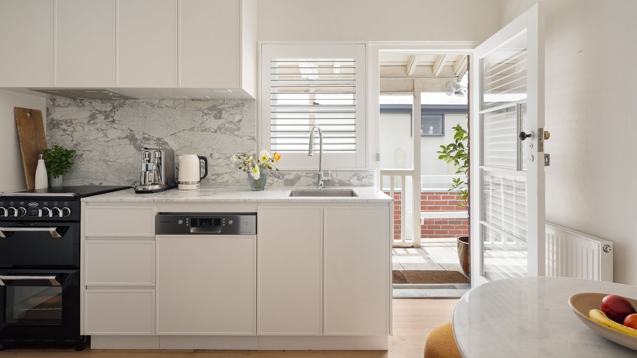 Parkside Escape in Middle Park in Middle Park | Property Mums