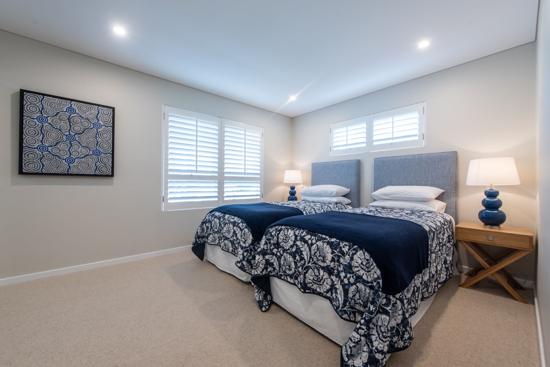 Waves #14 - Discover Stradbroke