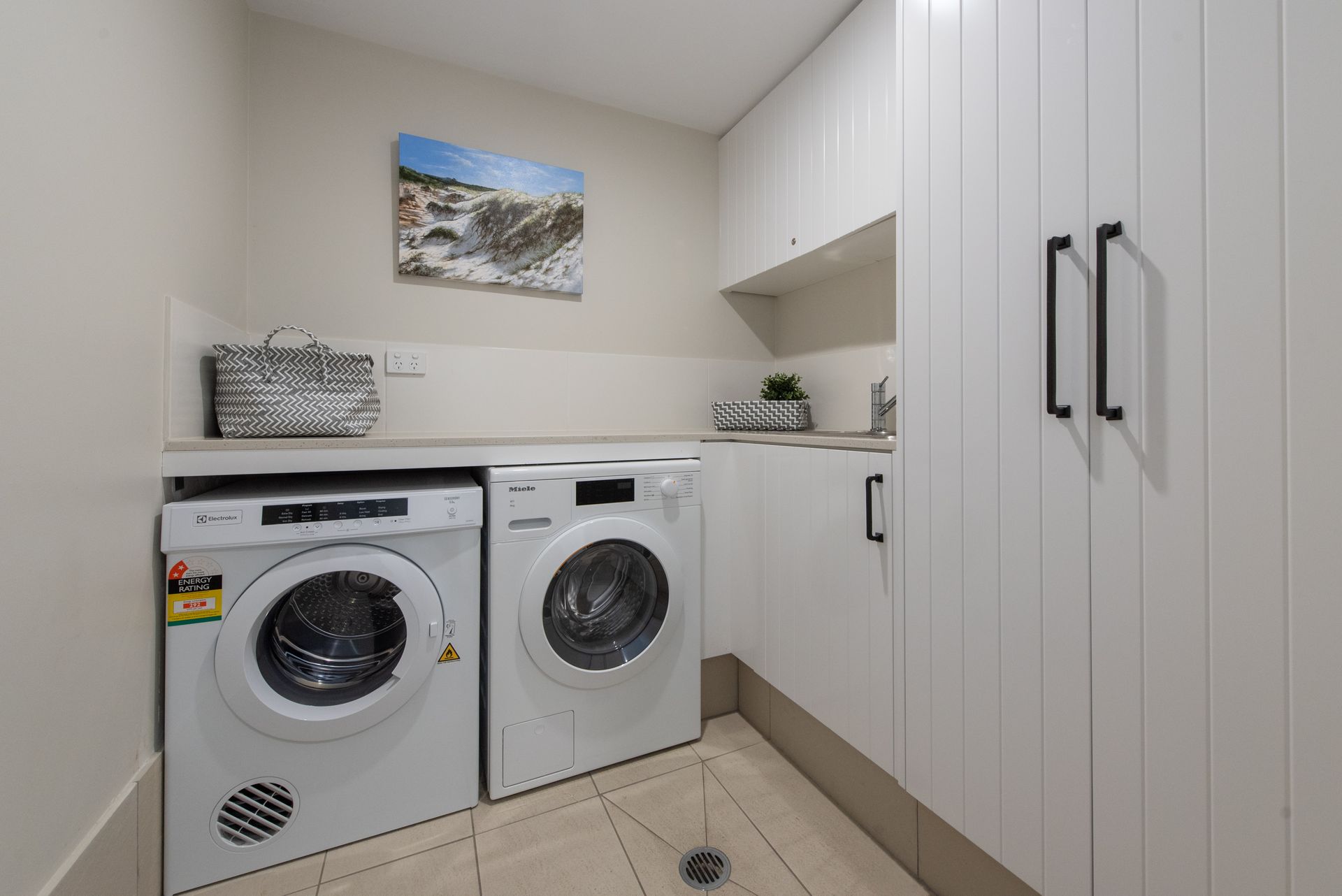 Waves #14 - Discover Stradbroke