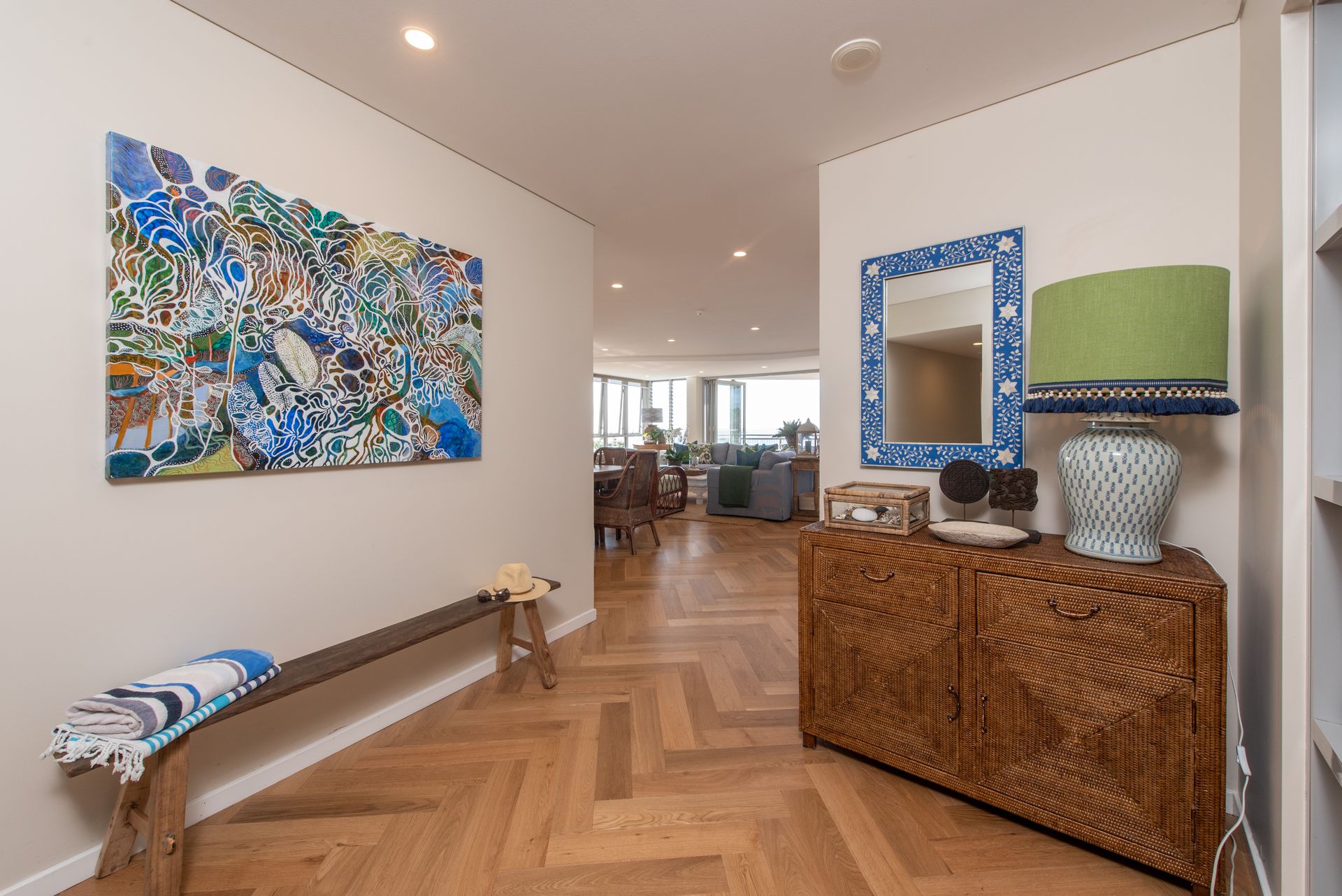 Waves #14 - Discover Stradbroke