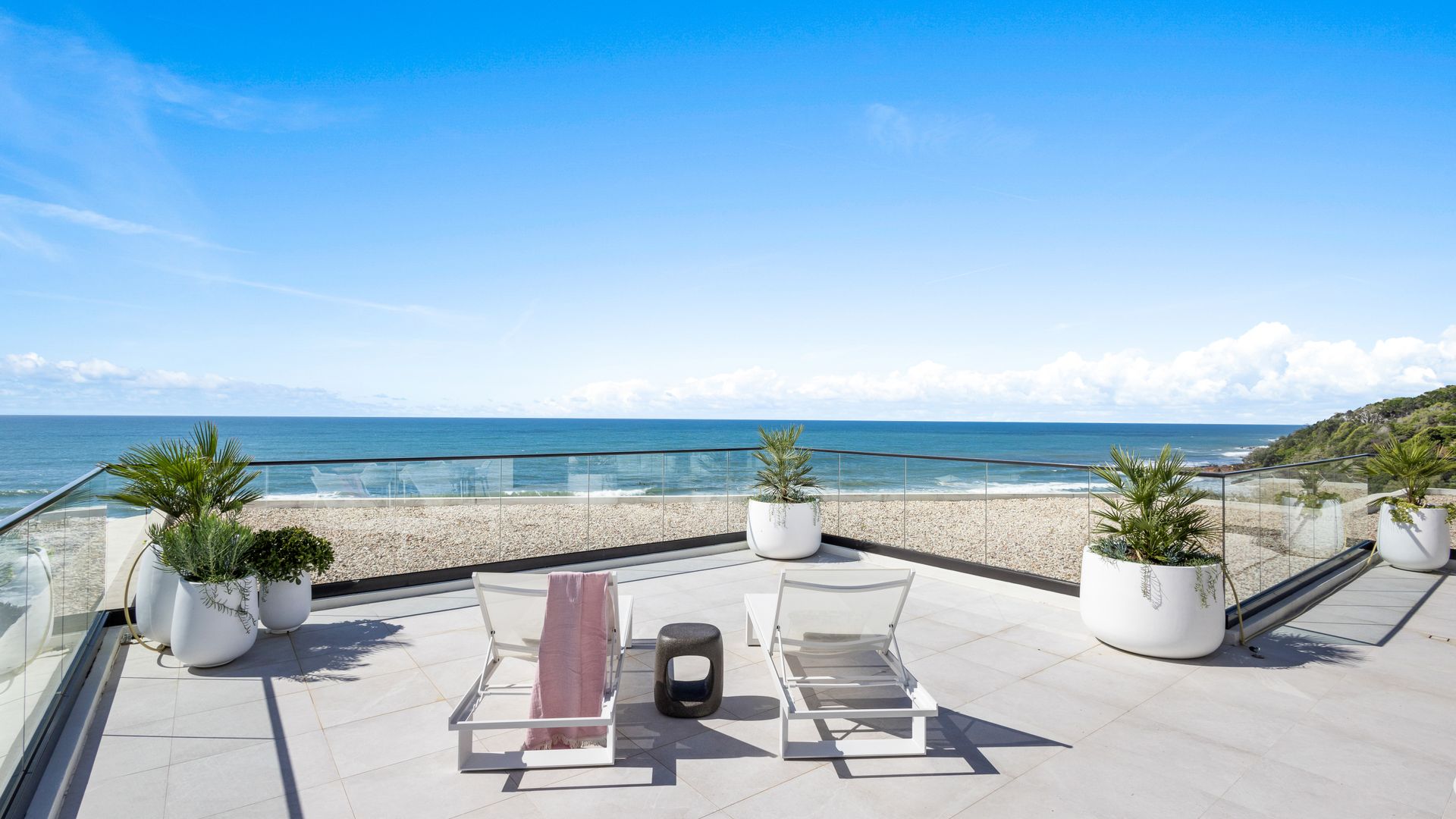 Penthouse First Bay Coolum - Prestige Holiday Homes
