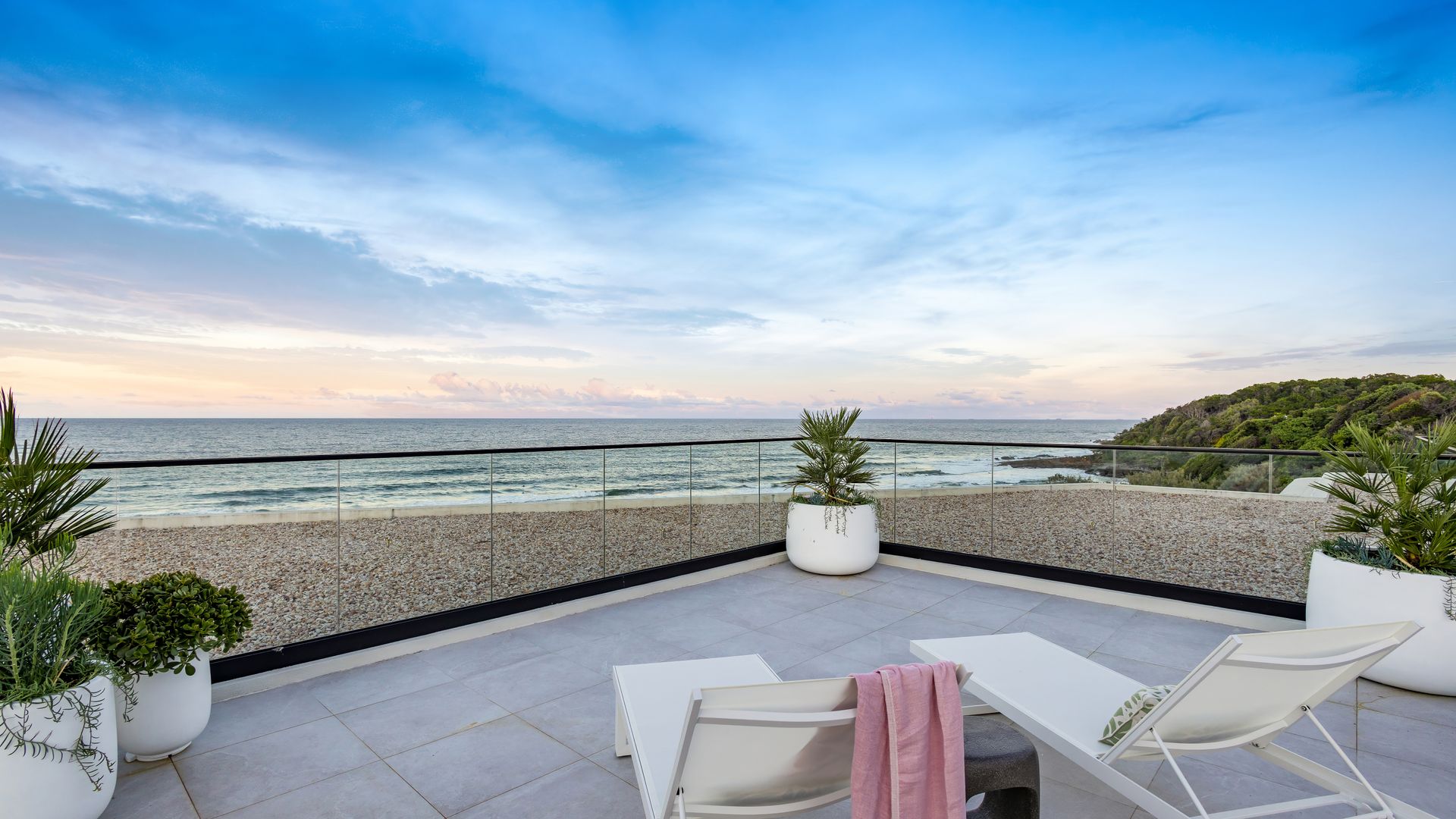 Penthouse First Bay Coolum - Prestige Holiday Homes