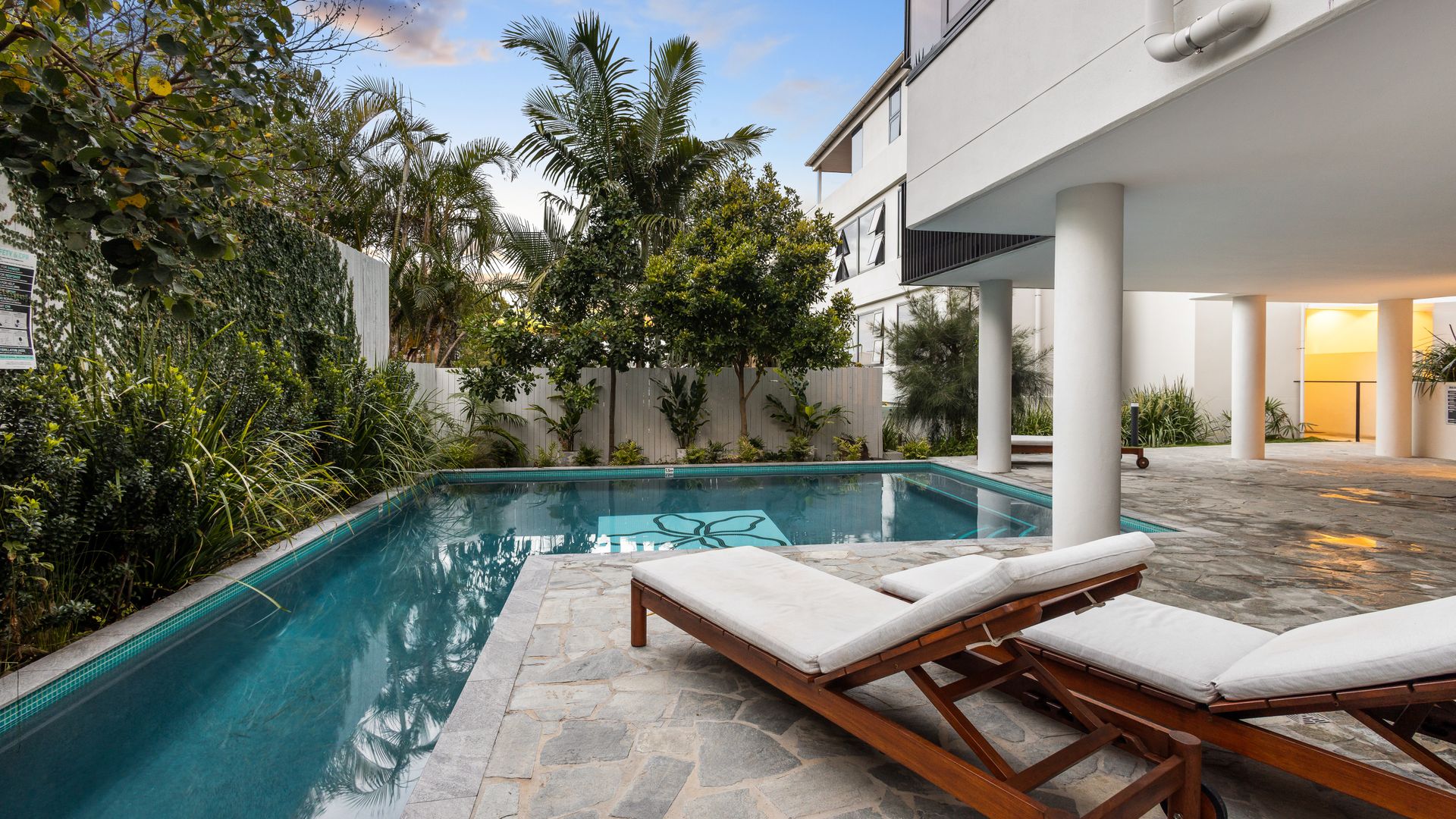 Penthouse First Bay Coolum - Prestige Holiday Homes