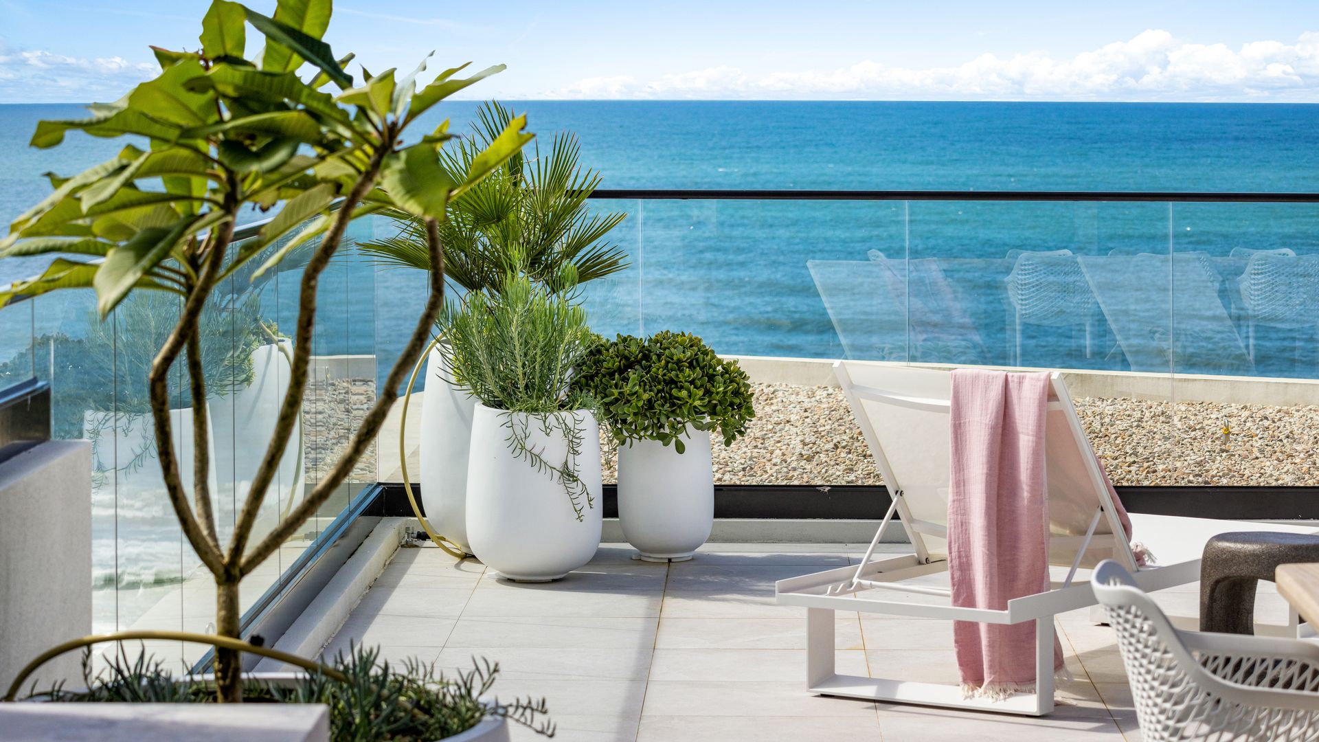 Penthouse First Bay Coolum - Prestige Holiday Homes