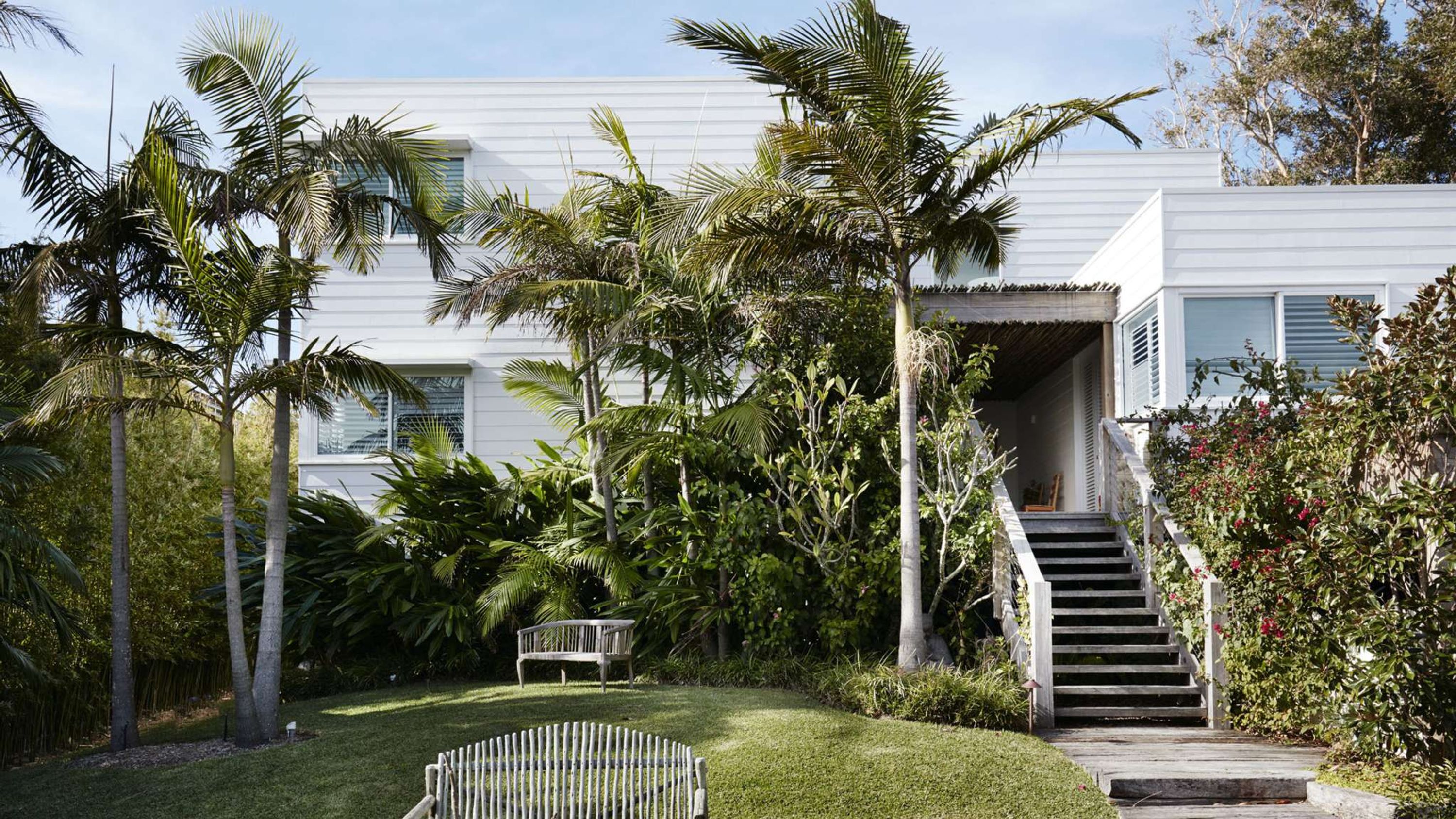 Avalon Lighthouse | Contemporary Hotels