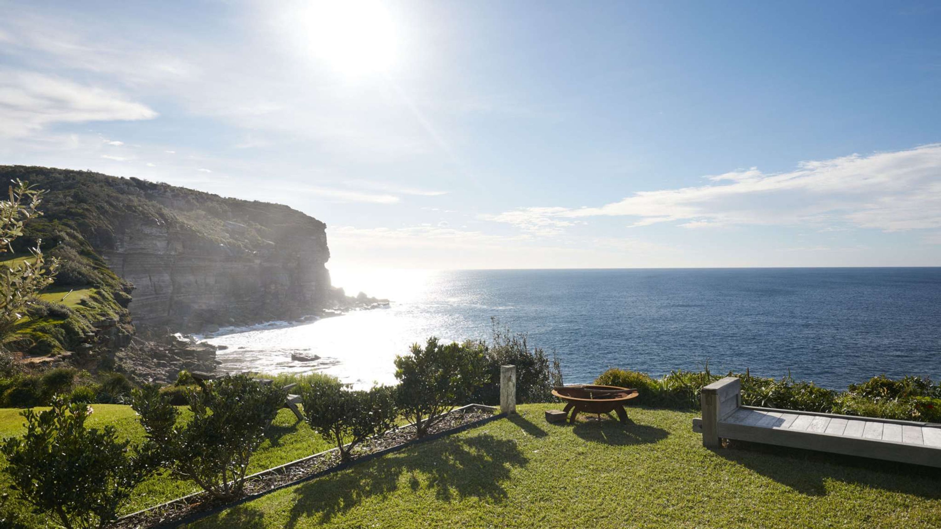 Avalon Lighthouse | Contemporary Hotels