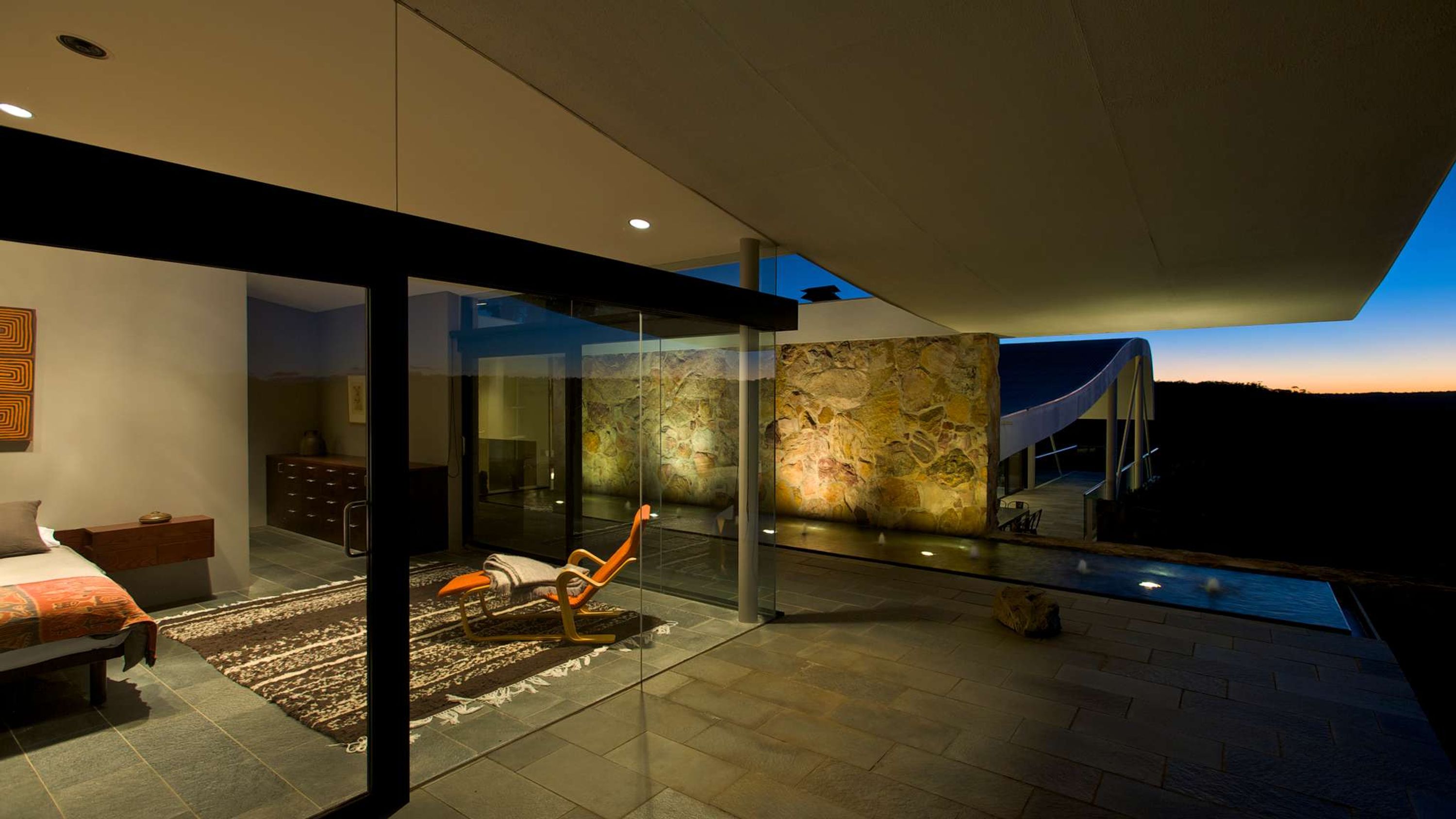 Immerse Yourself in Architectural Brilliance: The Seidler House ...